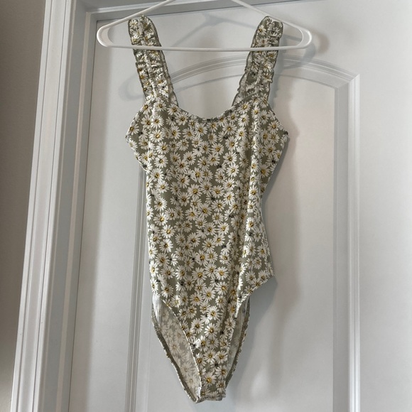 Honey & Sparkle | Tops | Honey Sparkle Green Daisy Bodysuit | Poshmark